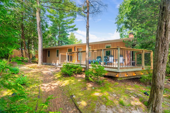 Hilltop Beach House With Jacuzzi/fireplace/sauna - Port Franks
