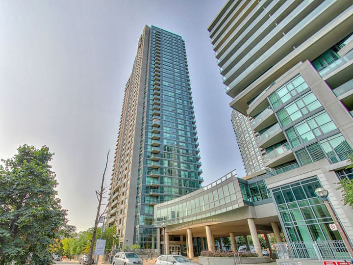 Sunset Lakeview - 215 Fort York ~ Freeparking - Toronto, ON