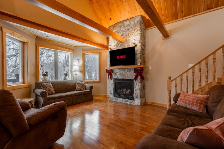 Le Sous-bois | Spa | Foyer | Bbq | Gazebo - Sainte-Agathe-des-Monts