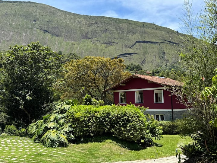 Mansão Das áGuas
- Paraíso Com Cachoeira Privativa - Petrópolis