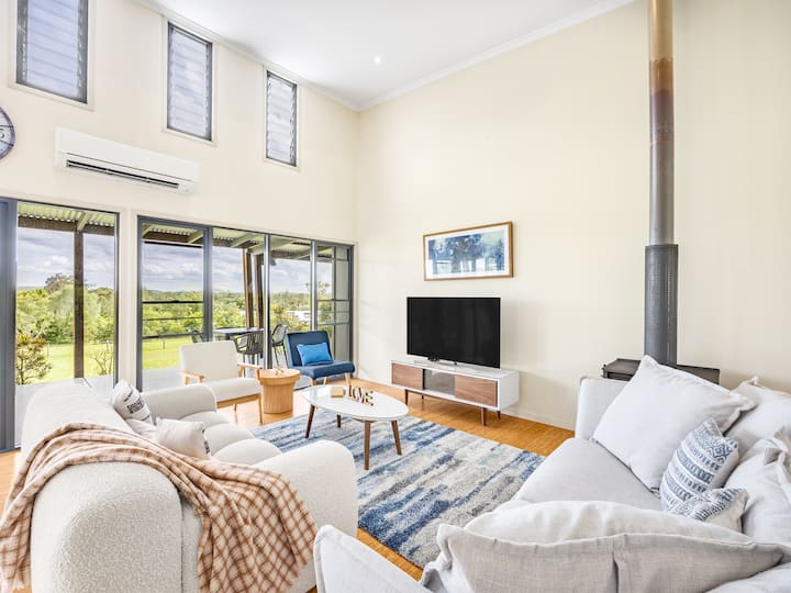 6-bedroom Acreage Getaway For Groups & Families - Ipswich