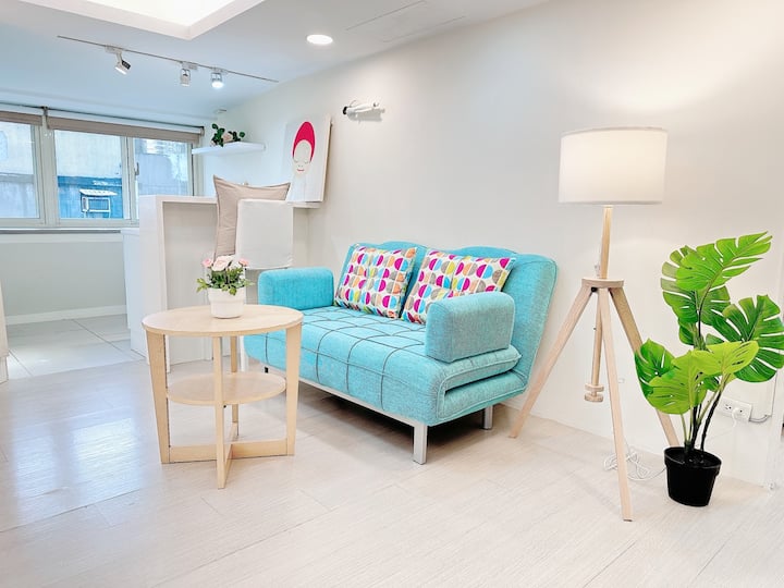 Corner Suite2房1廳-北歐陽光taipeimainstation北車西門町步行安靜採光佳 - Taipei