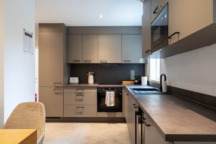 The Edgewater Suites - Cityscape - Namur