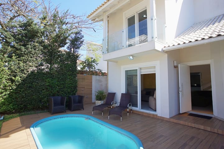 9 Quartos Em Jurerê! Com Piscina! - Florianópolis