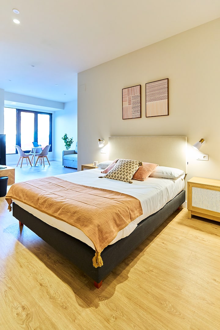 Apartamentos Delia By Gaiarooms - Estudio - León, España