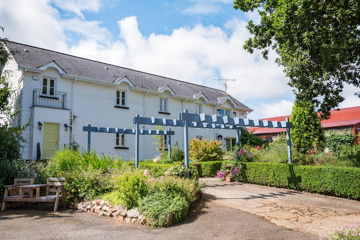 Milking Parlour Self Catering Apartment Co.wicklow - Wicklow