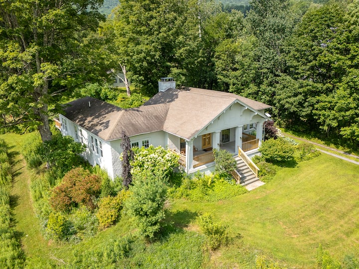 One-of-a-kind Catskills Home • Cozy Fall Getaway - Margaretville, NY