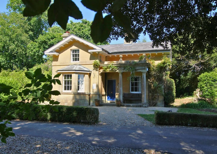 New Charming Cotswold Hideaway - Castle Combe