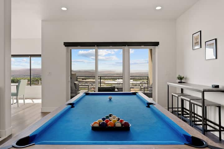 Luxury Home W/spa+foosball+pool+fire Table+views! - 聖喬治