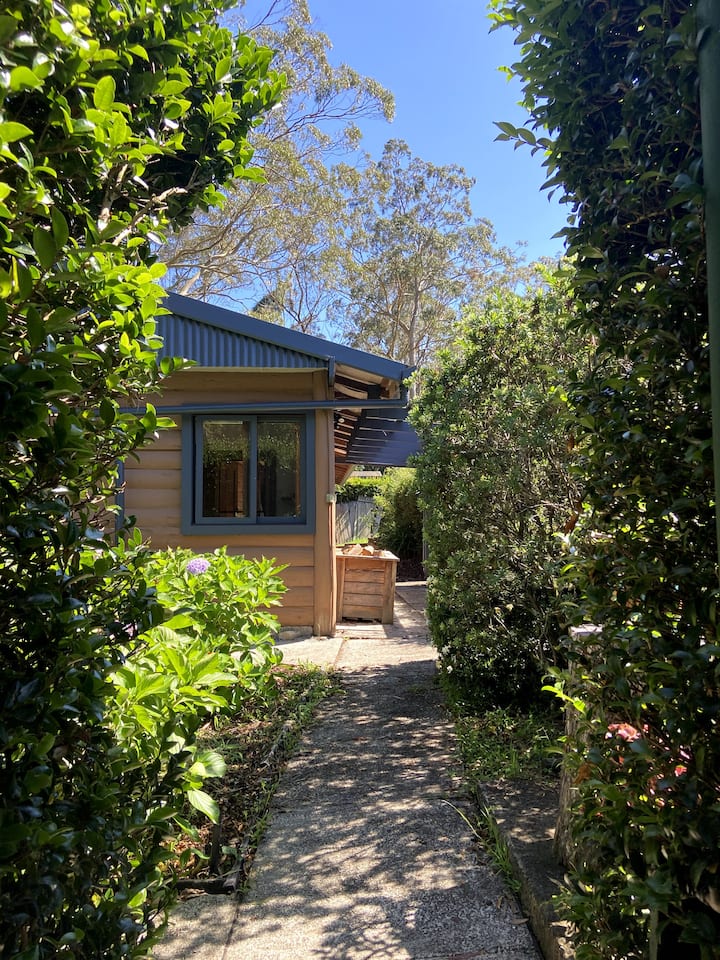 Valley Hideaway Private Cottage - Central Coast