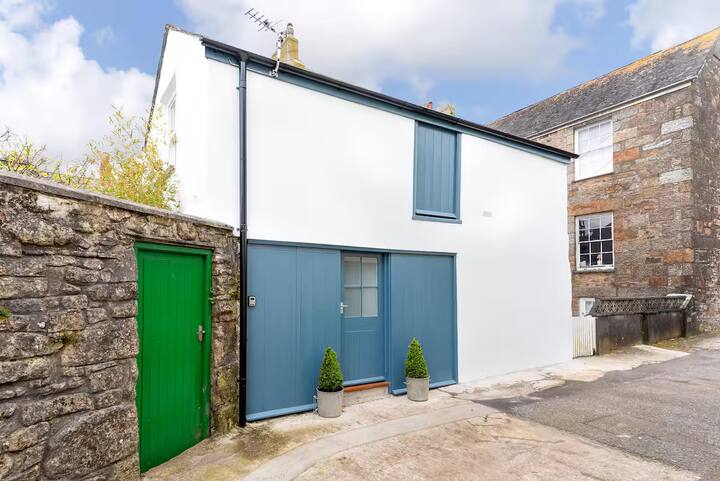 The Coach House, Penzance- Cosy Nook For 2 - Penzance