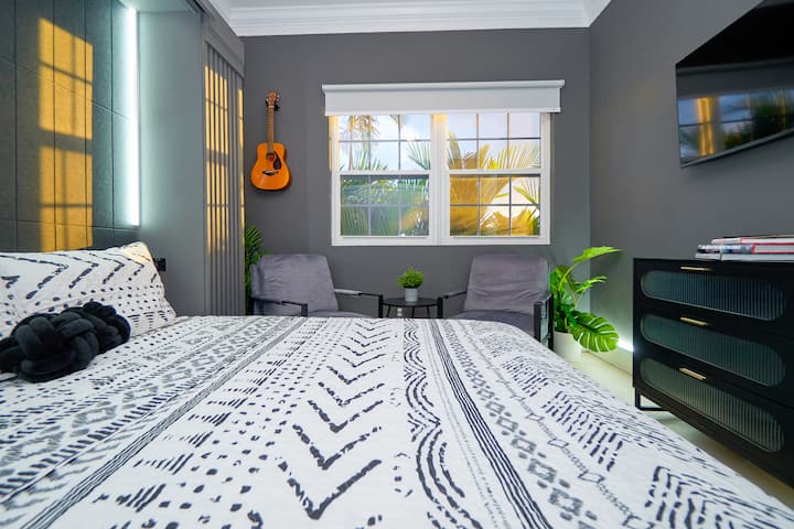 Studio Near Downtown – Perfect For Content Creator - Nassau