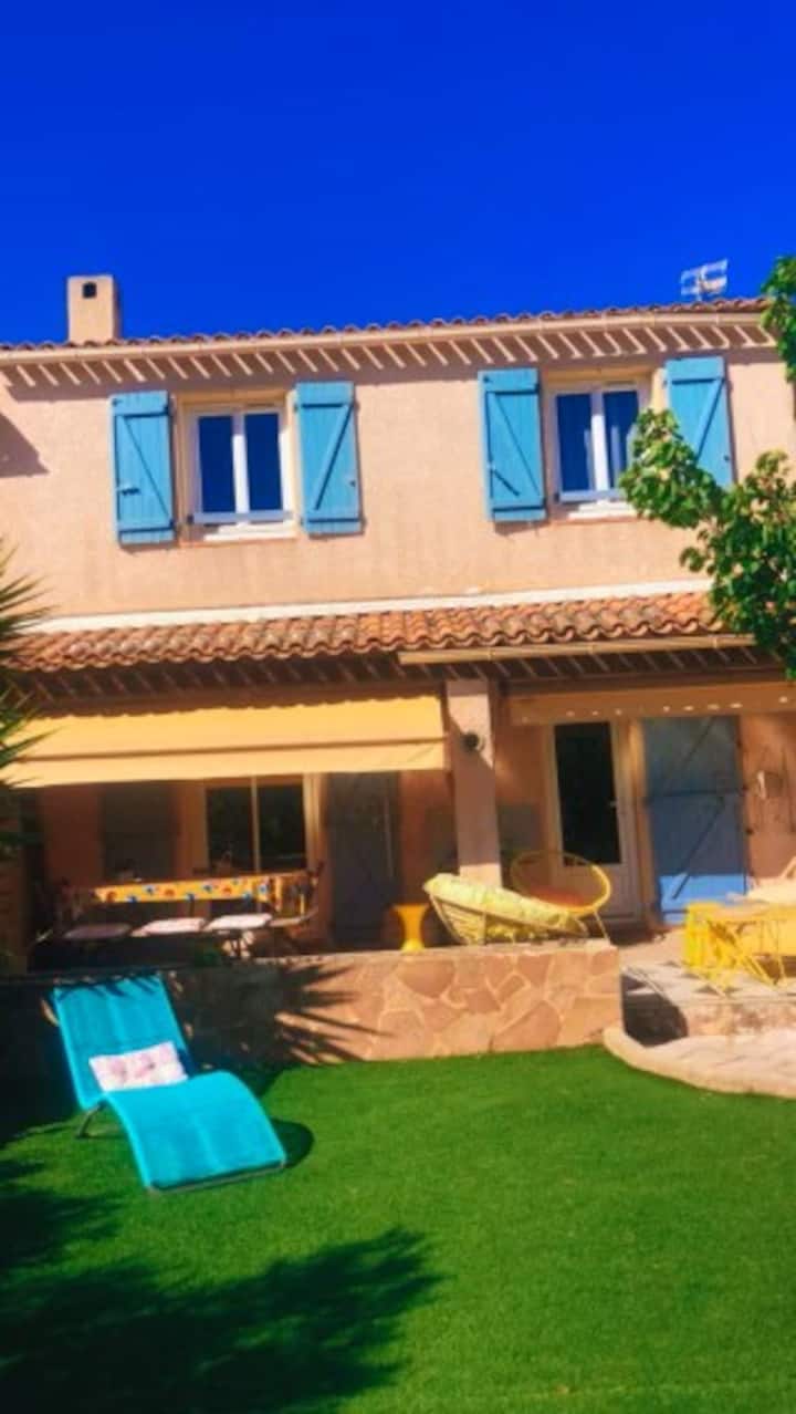 Maison Provençale Avec Jardin, Clim, 4 Chambres - La Crau