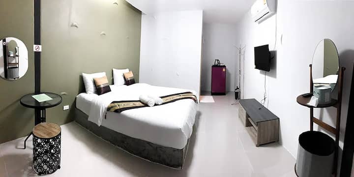 Spacious Cozy King Room @ Pai Tawan Resort Hotel - Khon Kaen