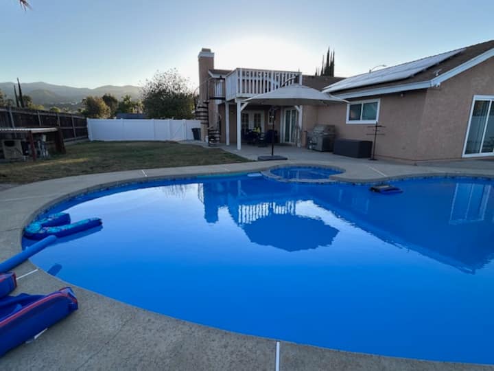 Family Oasis By The Lake - Lake Elsinore, CA