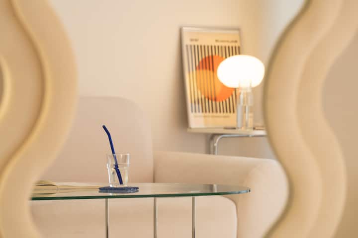 Spacious Home Hapjeong | Sleeps 13 | Kid Friendly - Zuid-Korea