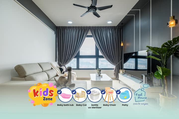 Cozy Family Retreat With Stylish Grey Kids' Room - Kuala Lumpur
