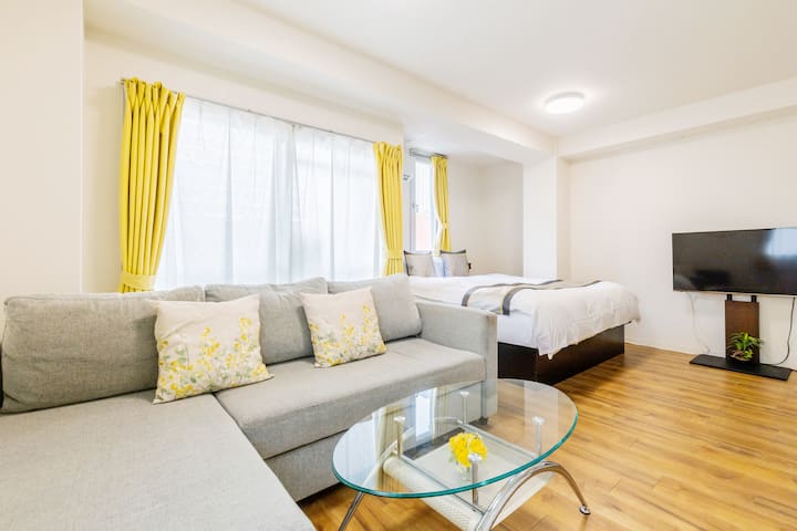 Direct Airport, Nanba Station Walk 3min/a7 - Namba Station - Osaka