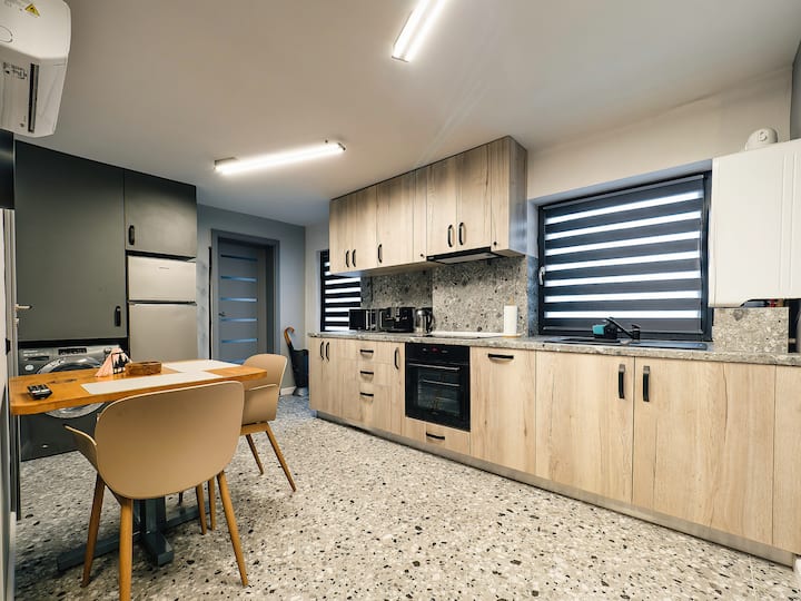 Onyx Studios By Ben Apartments | Private Parking - Sibiu