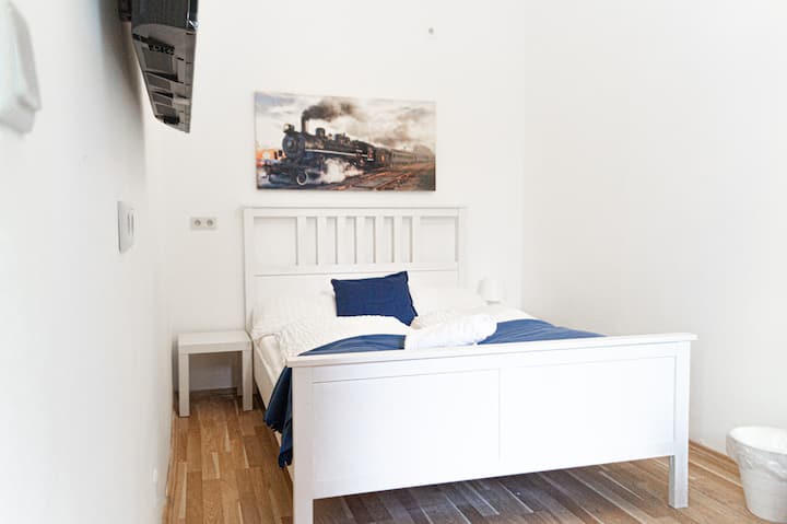 Comfortable Room In Central Apt With Wifi & Tv - Wenen