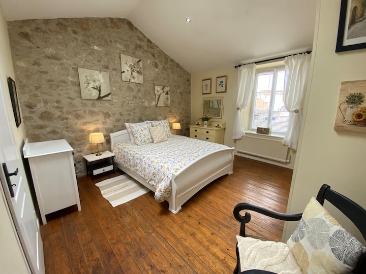 Le Cordonnier D'autrefois, 15 Mins Du Puy Du Fou - Cholet