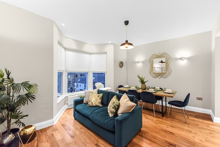 Warm & Cozy 2-bed Flat—perfect For Groups! - 