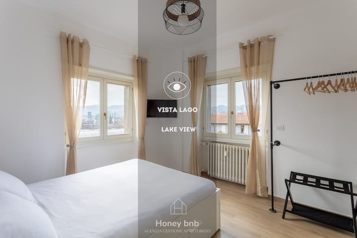 Arya's Corner By The Lake • Parcheggio •Vista Lago - Arona, Italy