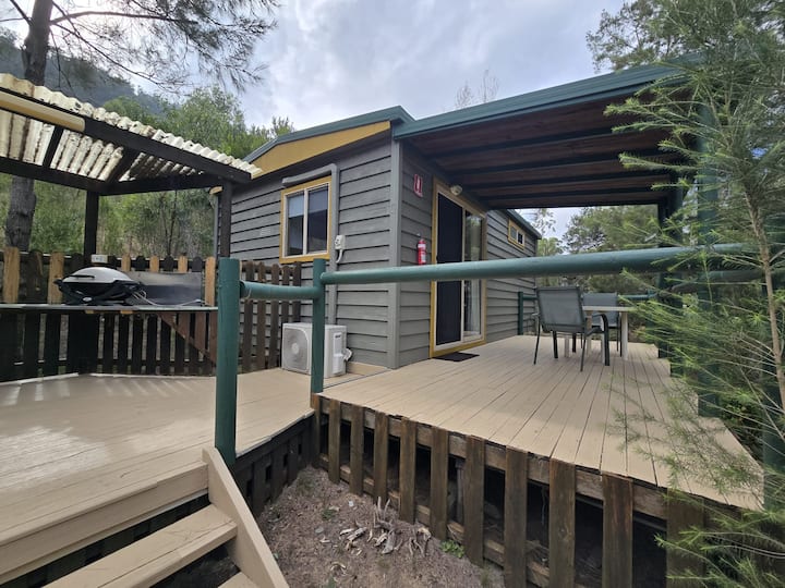 Cedar Bush Cabin F Or G - Southern Highlands