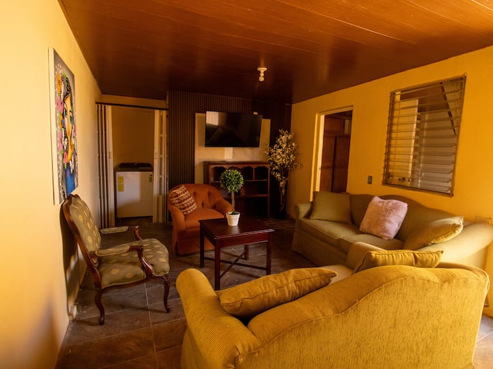 Safe Central 2br Apartment In Residential - Managua