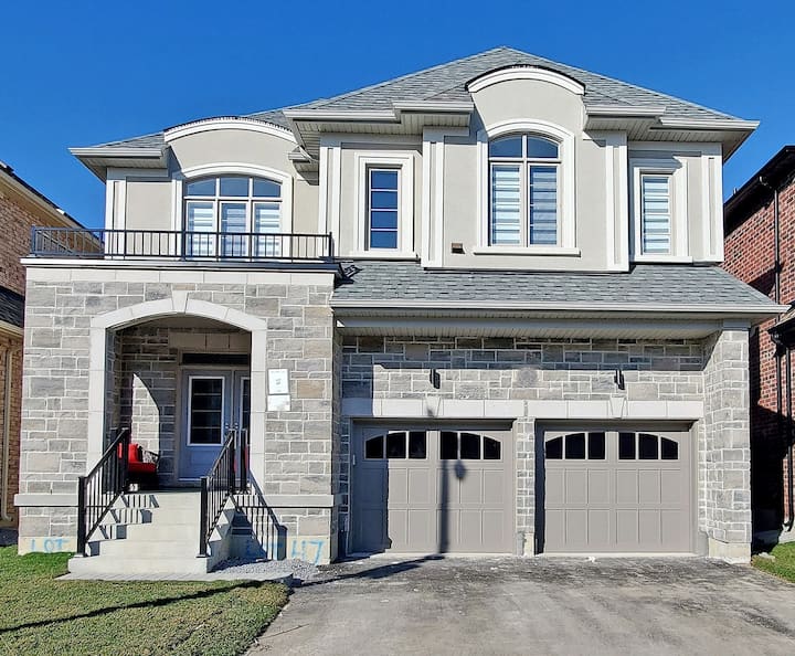 Luxury 4br Retreat ~ By Lake Simcoe ~ Full Privacy - Georgina