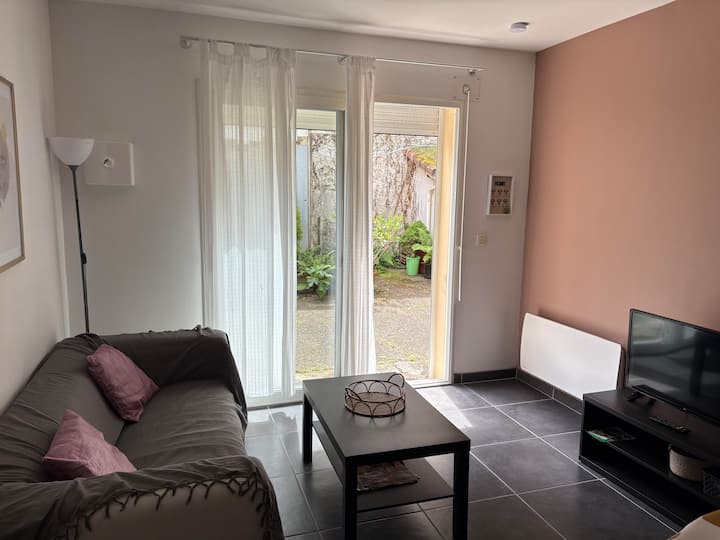 250 Mètres Des Thermes, T2 En Rez-de-chaussée. - Eugénie-les-Bains