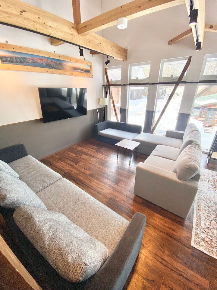 7.days.a.wk.
Private Lodging
"A" - Hakuba