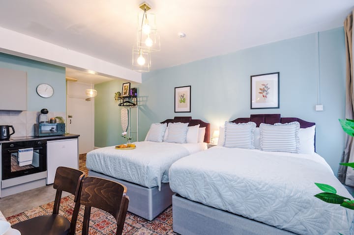 Victoria Park Studio 4: Free Netflix & Amzn Prime - Kenilworth, UK