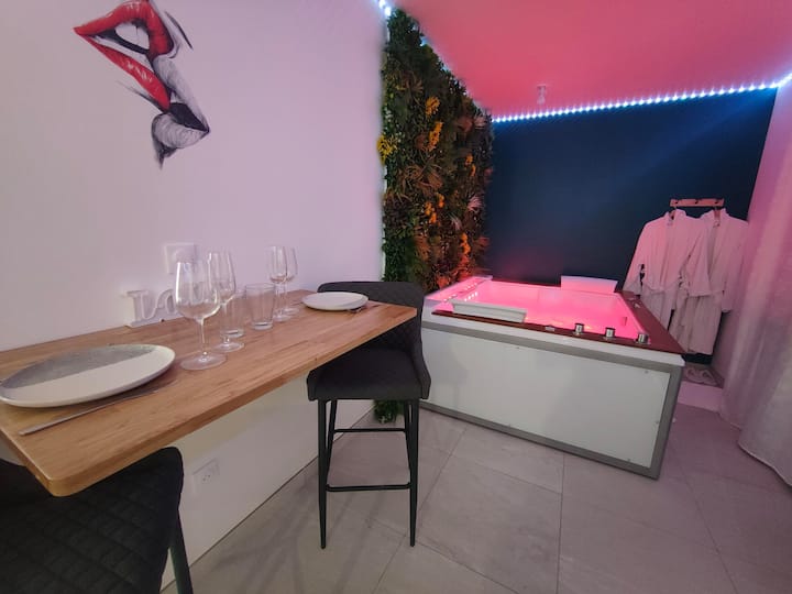 Un Amour Passionnel, Love Room,balnéo15 Min Du Zoo - Loir-et-Cher