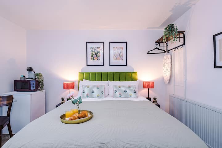 Victoria Park Studio 10: Town Centre, Free Parking - Warwick