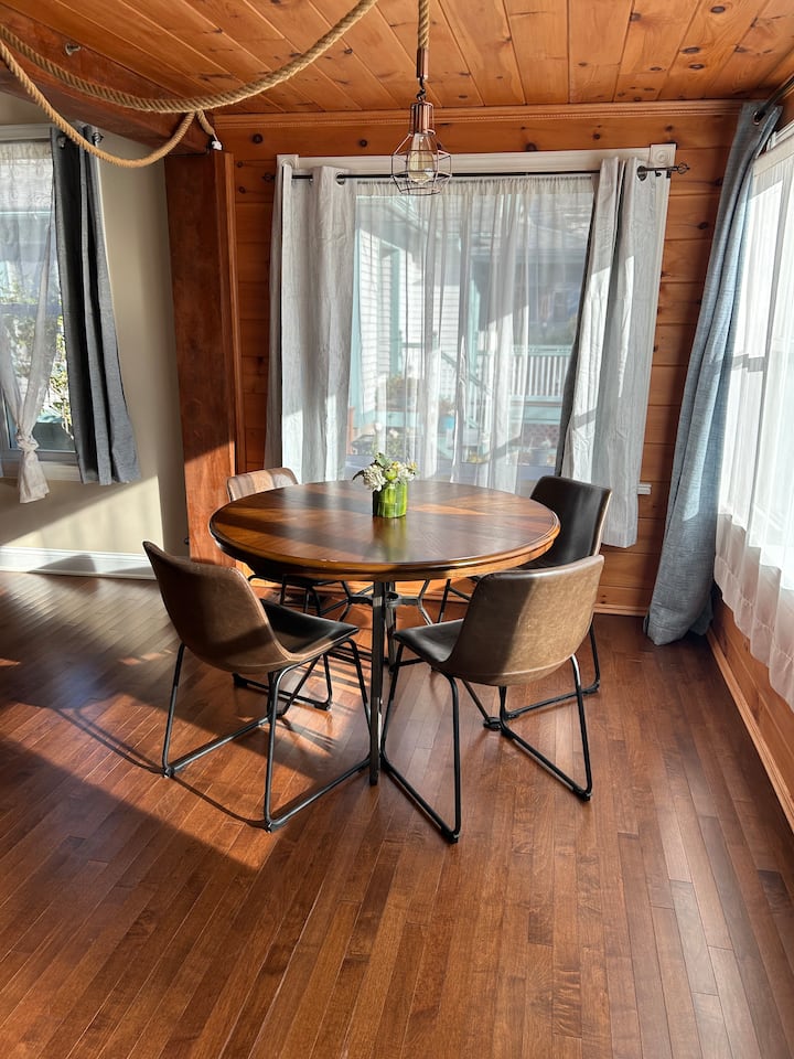 Cozy Charming Home - Rochester, NY