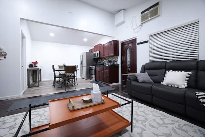 3 Bedroom Apt 25-30 Min. From Times Square Nyc! - Edgewater, NJ