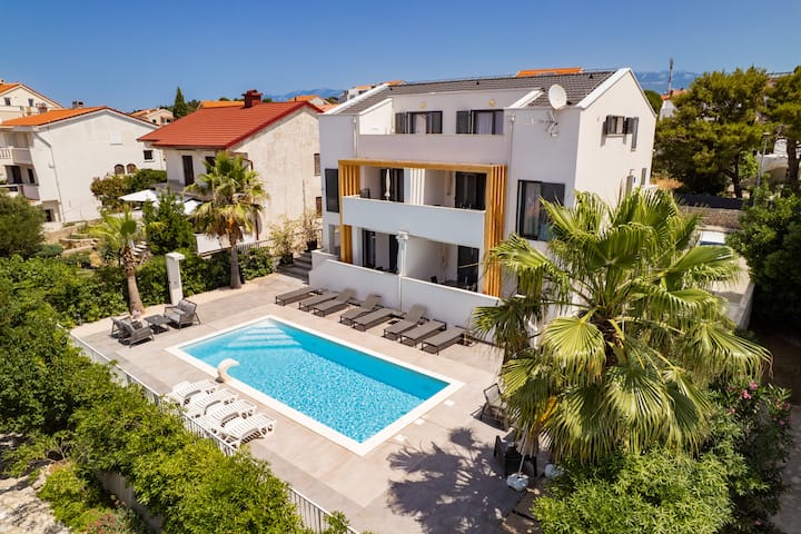 Villa Aquamarine Apartments 1 - Novalja