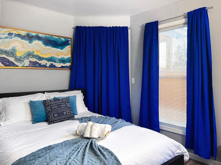Rhythm & Blues Retreat Near Syracuse University! - Syracuse, NY