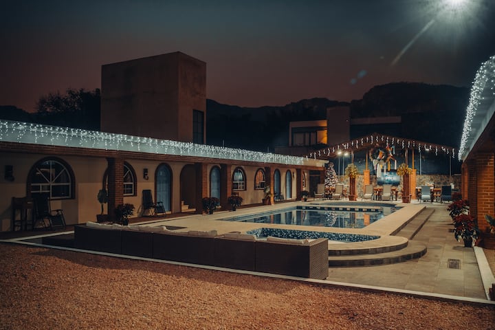 Hotel Tepoztlán Vista A Montañas -