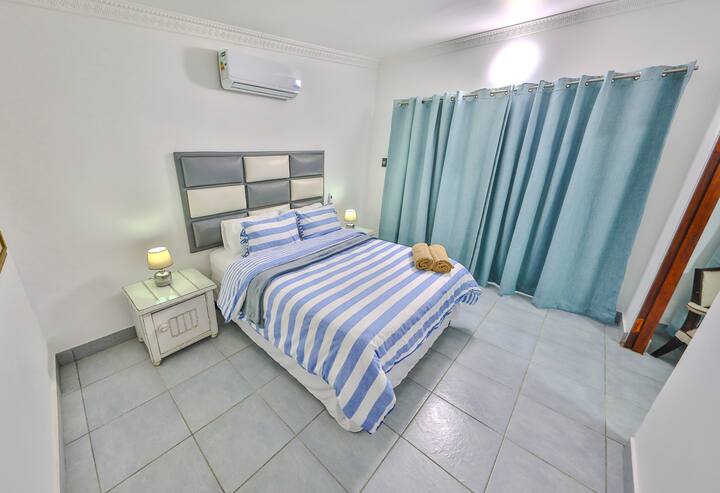 Marlin Room. Prvt Entr.en-suite.aircon. Wifi. - Port Edward