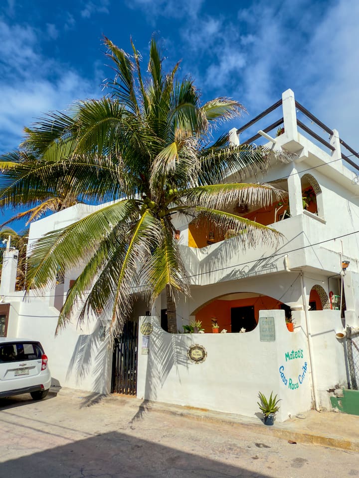 Casa Roca Caribe - 1st Floor;
Oceanside With Pool - Isla Mujeres