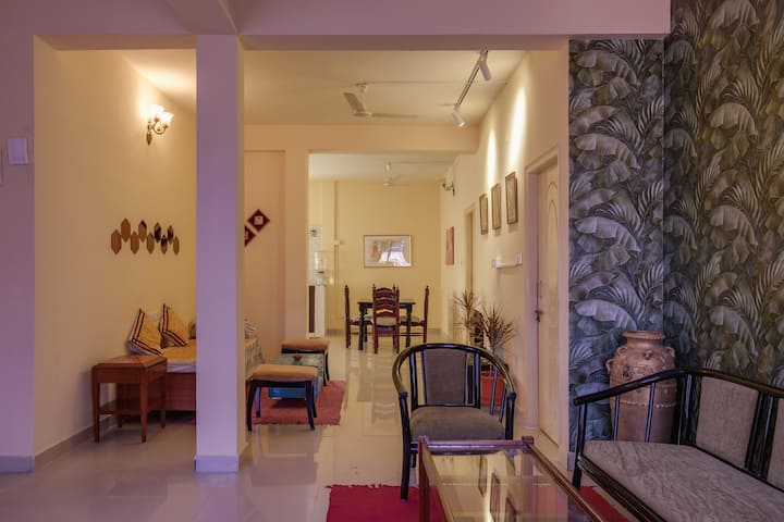 Kalyan Nagar | 3bhk | Iconic Food Joints | 2 Floor - Bengaluru