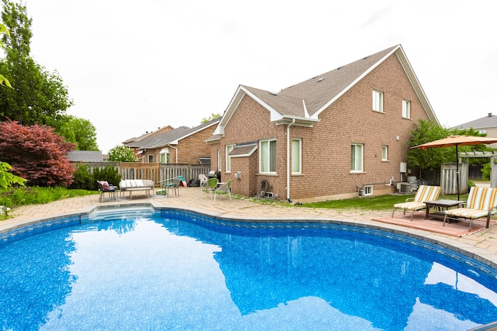 Gorgeous Getaway In Oakville - Burlington