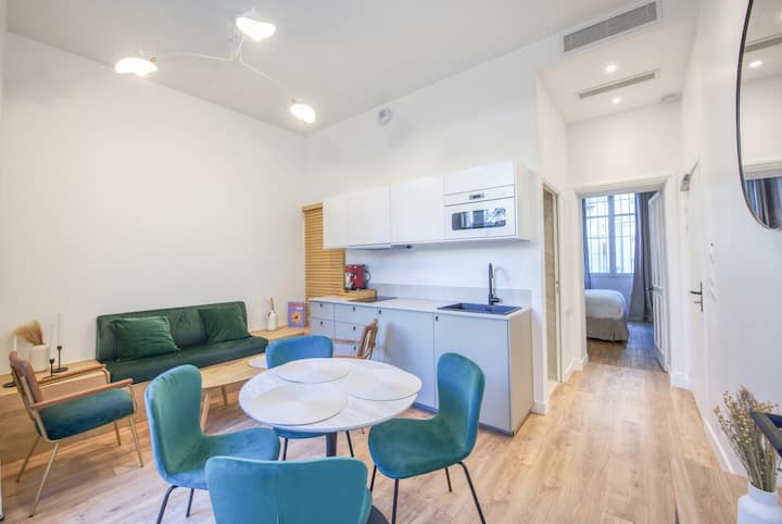 Appartement 2 Chambres Avec Terrasse - ibis budget Avignon Centre