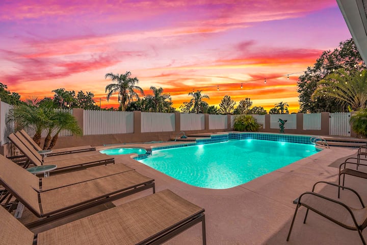 Retro Waterfront - Pool & Hottub, Tiki Bar & Dock - Orlando