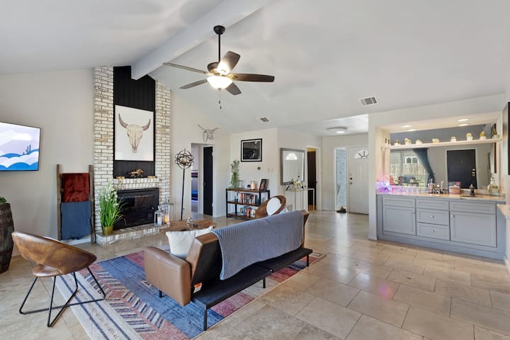 Spacious 3br Near Q2 Stadium Fire Pit & Yard Games - Austin, TX