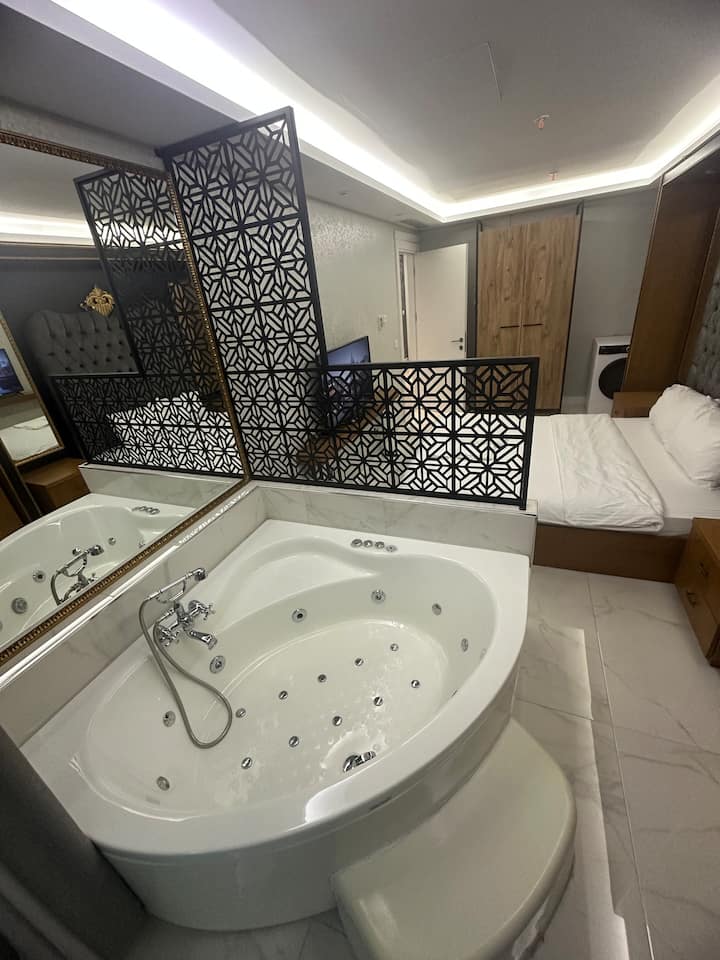 Magnificent High Floor Suite With Private Jacuzzi’ - Estambul