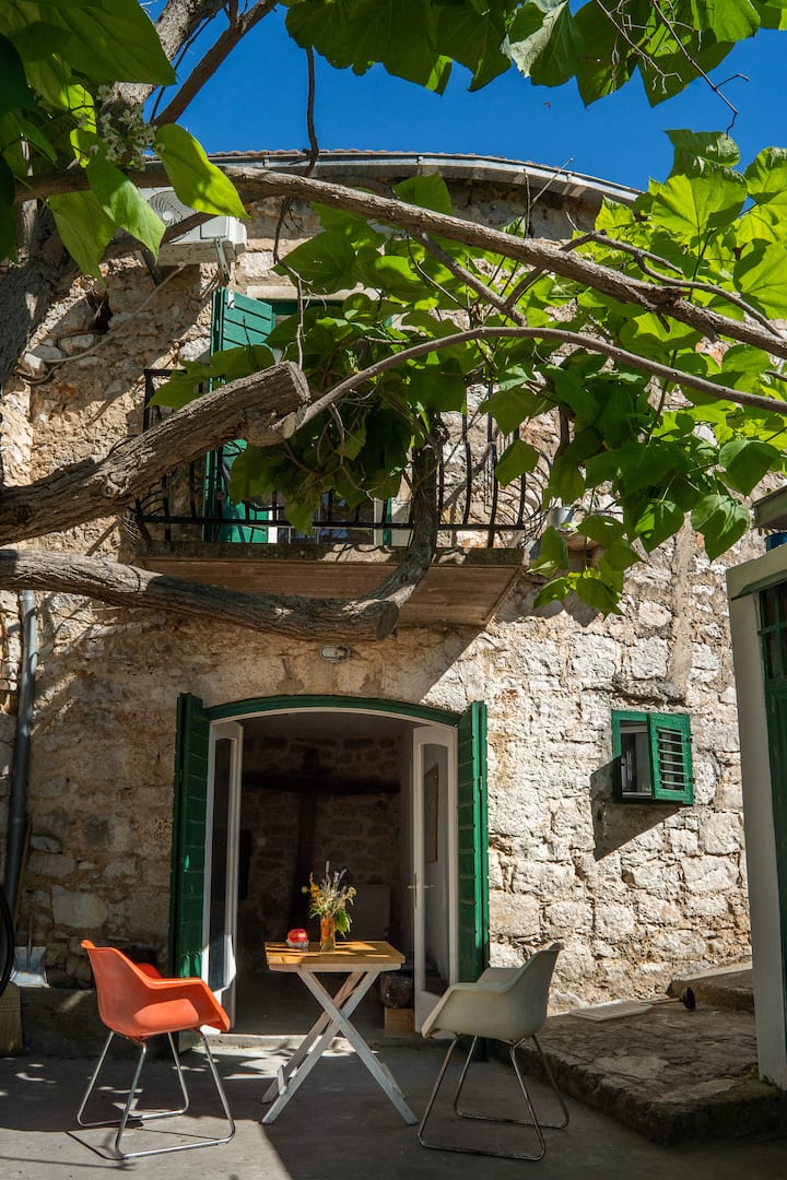 Old Stone House- Modern Design- In Ancient Pitve - Jelsa