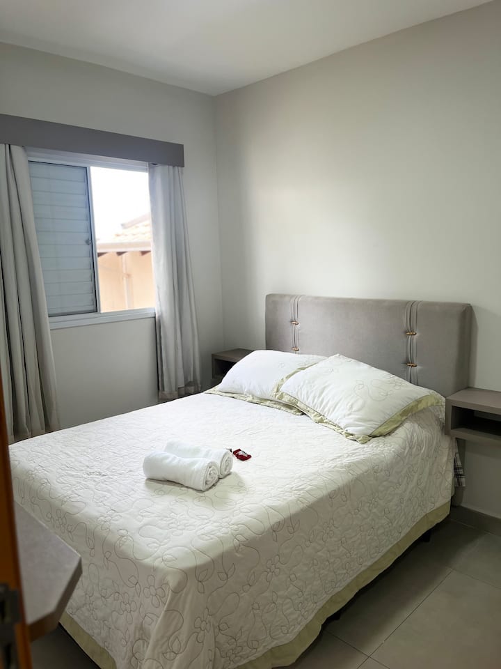 Apart. Novo 2 Quartos Com Ar Condicionado 5p - Campo Grande
